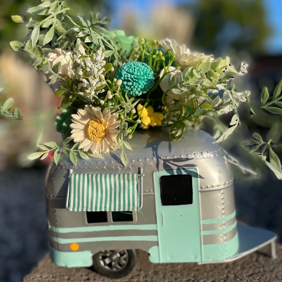 Accents | Cute Camper With Sola Wood Flowers And Faux Greenery 6 In ...